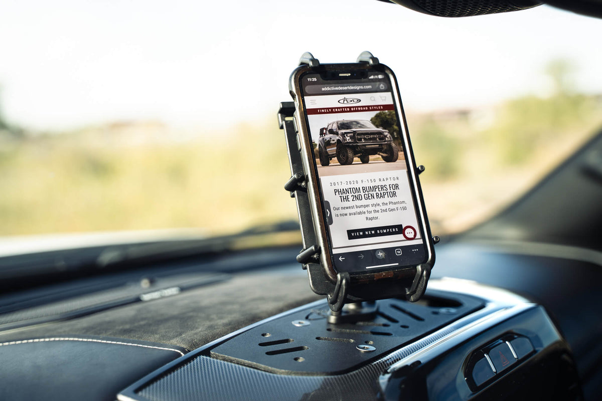 2019+ Ram 1500 & TRX Digital Device Dash Mount